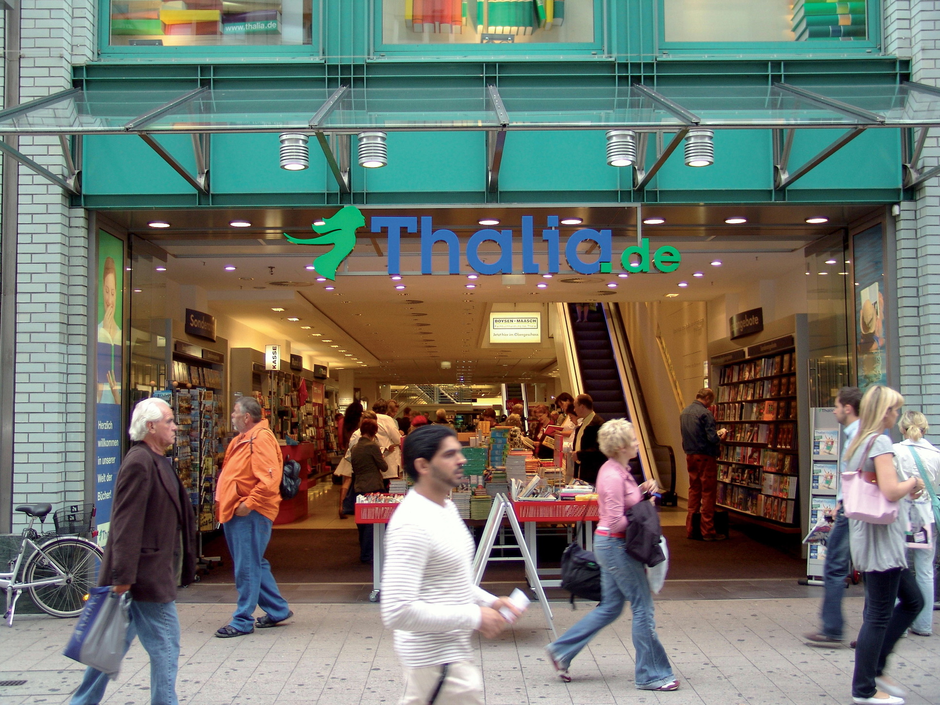 Thalia wächst dank buch.de